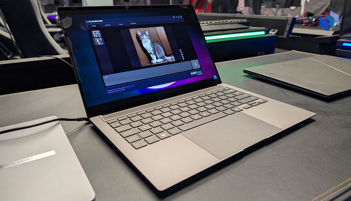 Laptop chạy CPU Lunar Lake mới của Intel sẽ chỉ hỗ trợ tối đa 32GB RAM